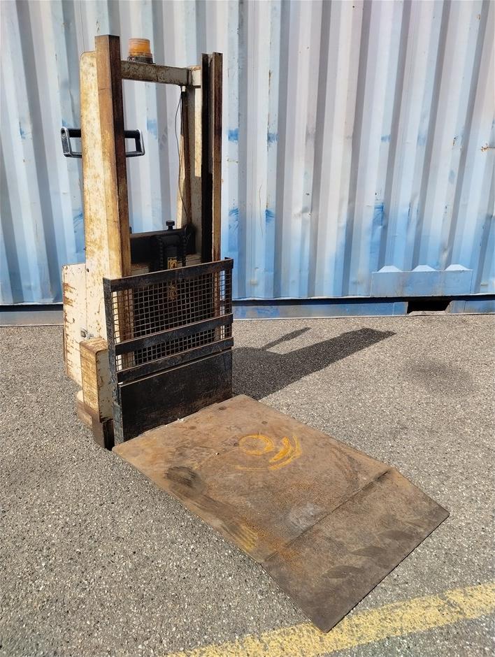 Crown 20MT Walkie Stacker Auction (0146-7046894) | Grays Australia