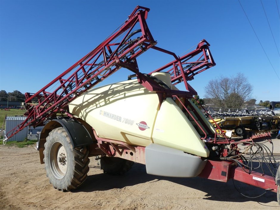 2011 Hardi Commander 7000 : 30 Meter Boom Sprayer Auction (0034-5053856 ...