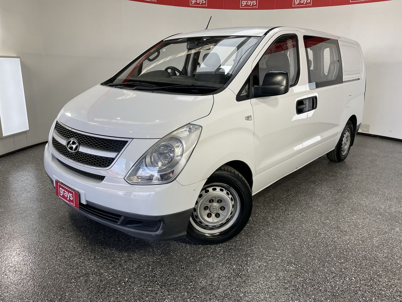 2013 Hyundai iLOAD Crew TQ Turbo Diesel Automatic Van Auction (0001 ...