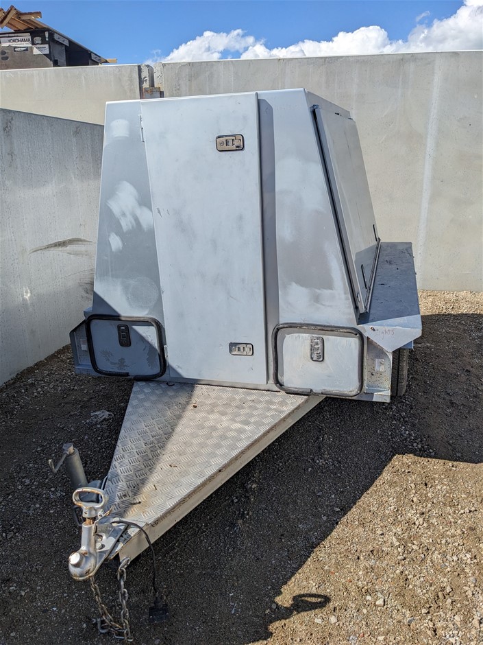 2004 Victoran Trailers Single Box Trailer Auction (0135-3026775 ...