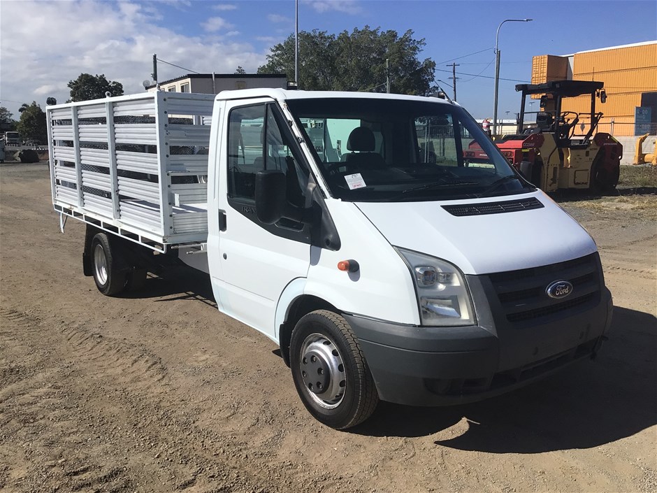 2011 Ford Transit 4 x 2 Tray Body Truck Auction (0001-7046662) | Grays ...