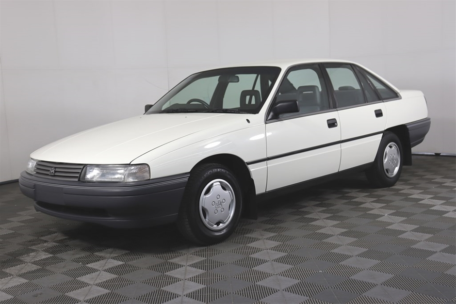 1989 Holden VN Commodore Executive Automatic Sedan