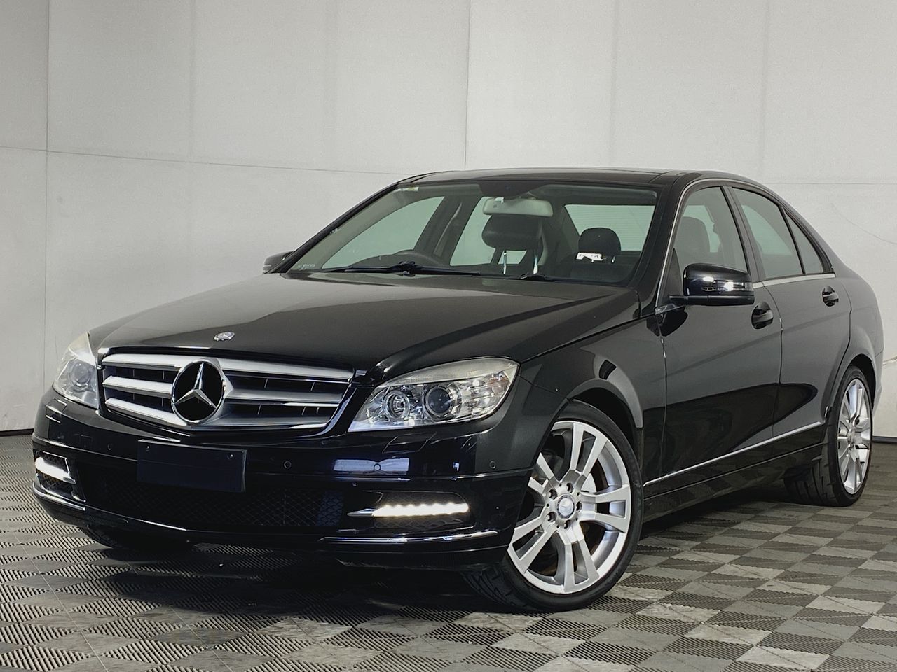 2010 Mercedes Benz C300 Elegance W204 Automatic Sedan Auction (0001 ...