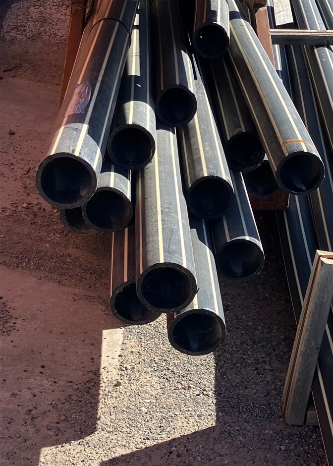 Qty of 15 Australian Custom Pipes Sewer Pipes Auction (0046-8017758 ...