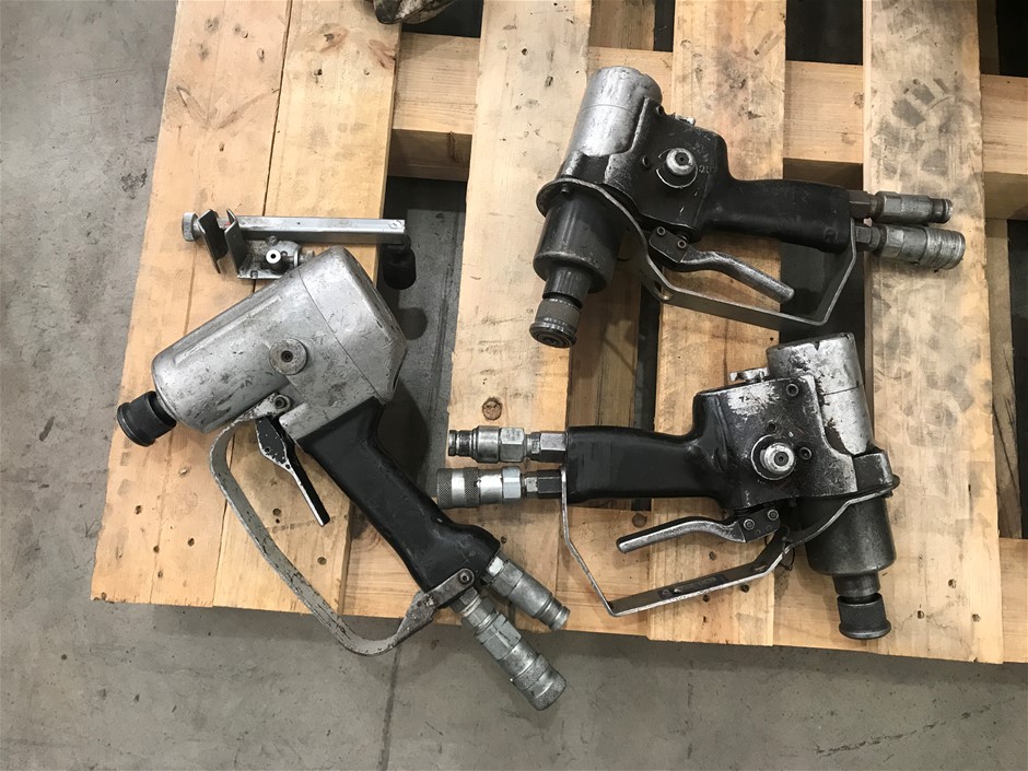 3 x Pneumatic Rattle Guns Auction (0053-3026733) | Grays Australia