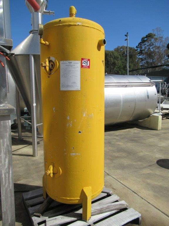 Vertical Mild Steel Air Receiver 1000 Litres Auction (0103-5054079 ...