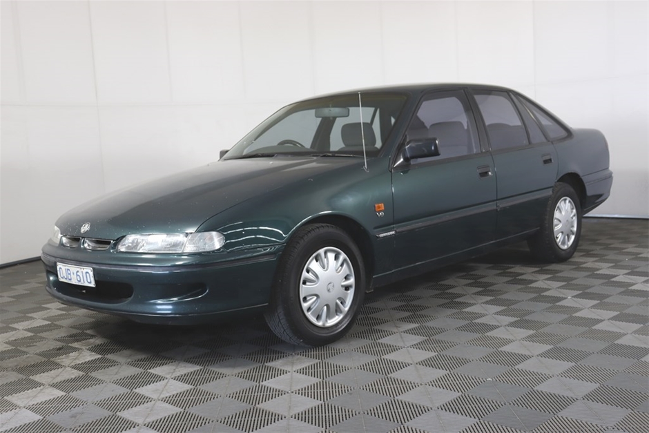 1994 Holden VR Commodore Executive (V8 Conversion) Automatic Sedan ...
