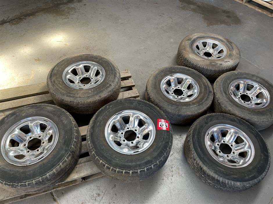 6 x Land Cruiser 6 stud wheels plus 1 x Hilux wheel. 15inch. Auction ...
