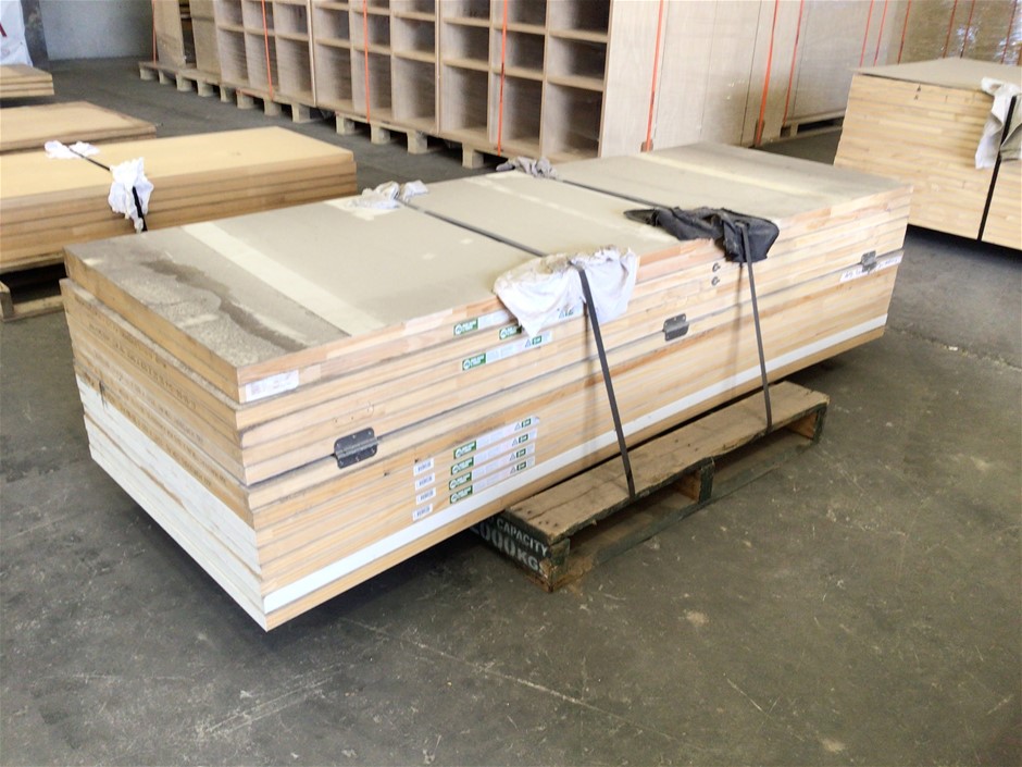 14x Internal Timber Doors Auction (0028-3026758) | Grays Australia
