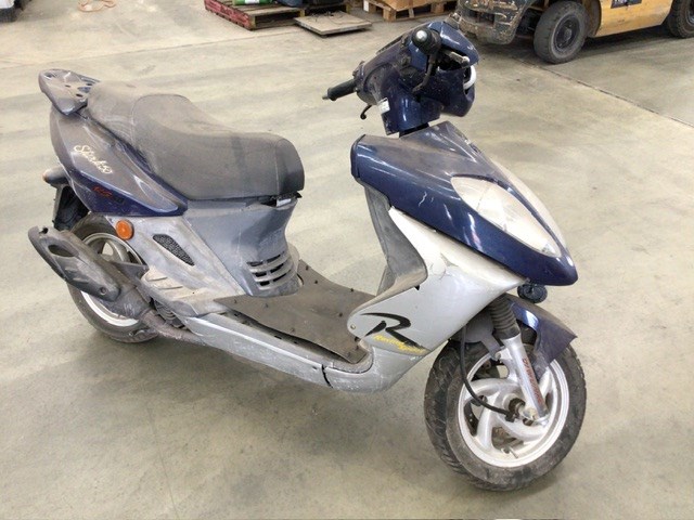 Shark 50 Scooter Auction (0048-9044745) | Grays Australia