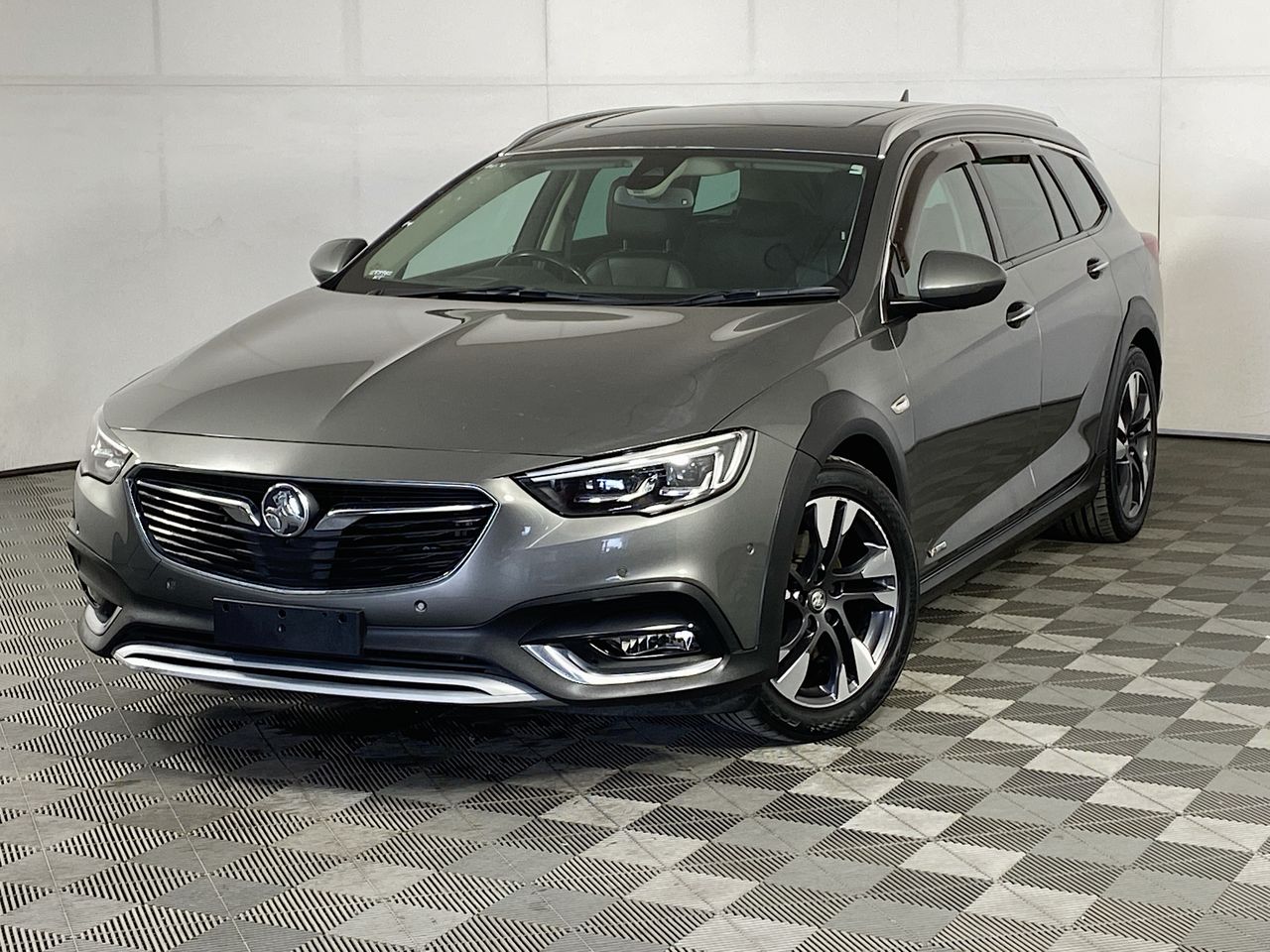 2018 Holden COMMODORE TOURER CALAIS-V ZB 9 auto Wagon Auction (0001 ...