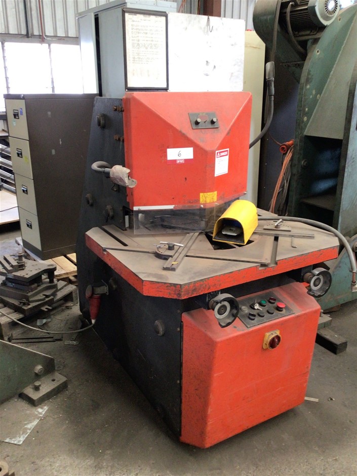 1988 FIM 204 Notching Machine Auction (0006-7047256) | Grays Australia