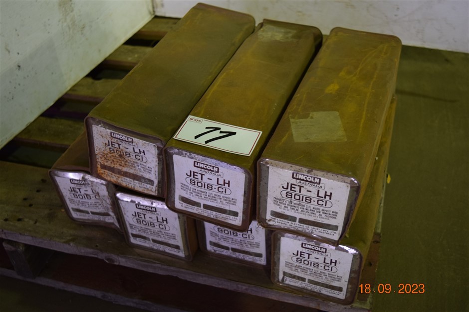 Lot of 7 Tins of Lincoln Jet LH Welding Electrodes Auction (0077 ...
