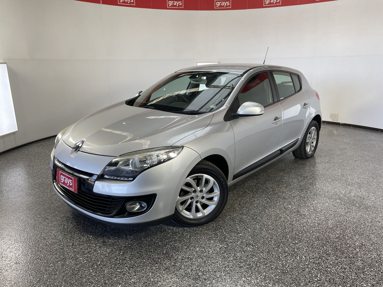 2012 Renault Megane Dynamique Manual Hatchback Auction (0001-10336929 ...