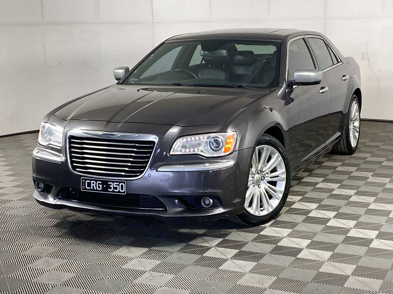 Chrysler 300 C LUXURY LX Automatic - 8 Speed Sedan Auction (0001 ...