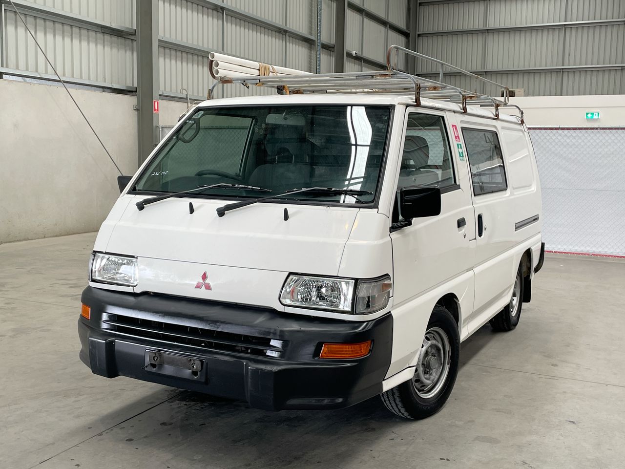 2002 Mitsubishi Express SWB SJ Manual Van Auction (0001-21011038 ...