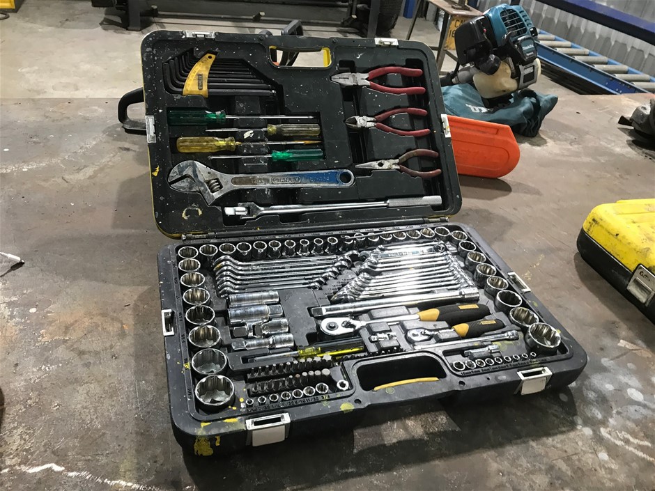 1x Stanley Metric & Imperial Tool Kit Auction (0045-3027029) | Grays ...