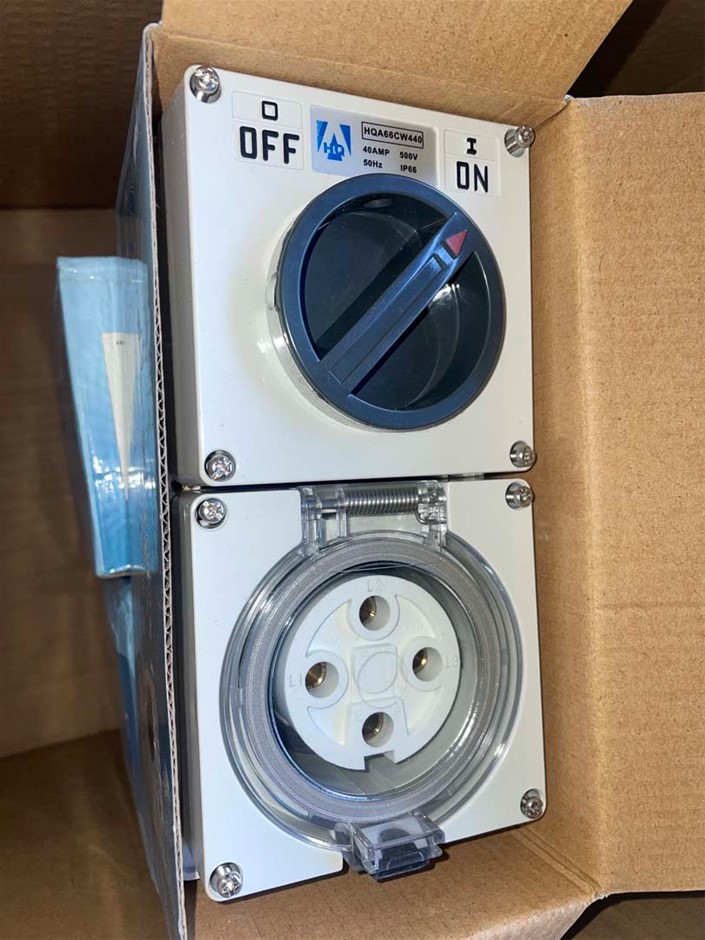 1 X 4 Pin 40A Combo Wall Mount Switch & Socket 3Ph Auction (0005 ...
