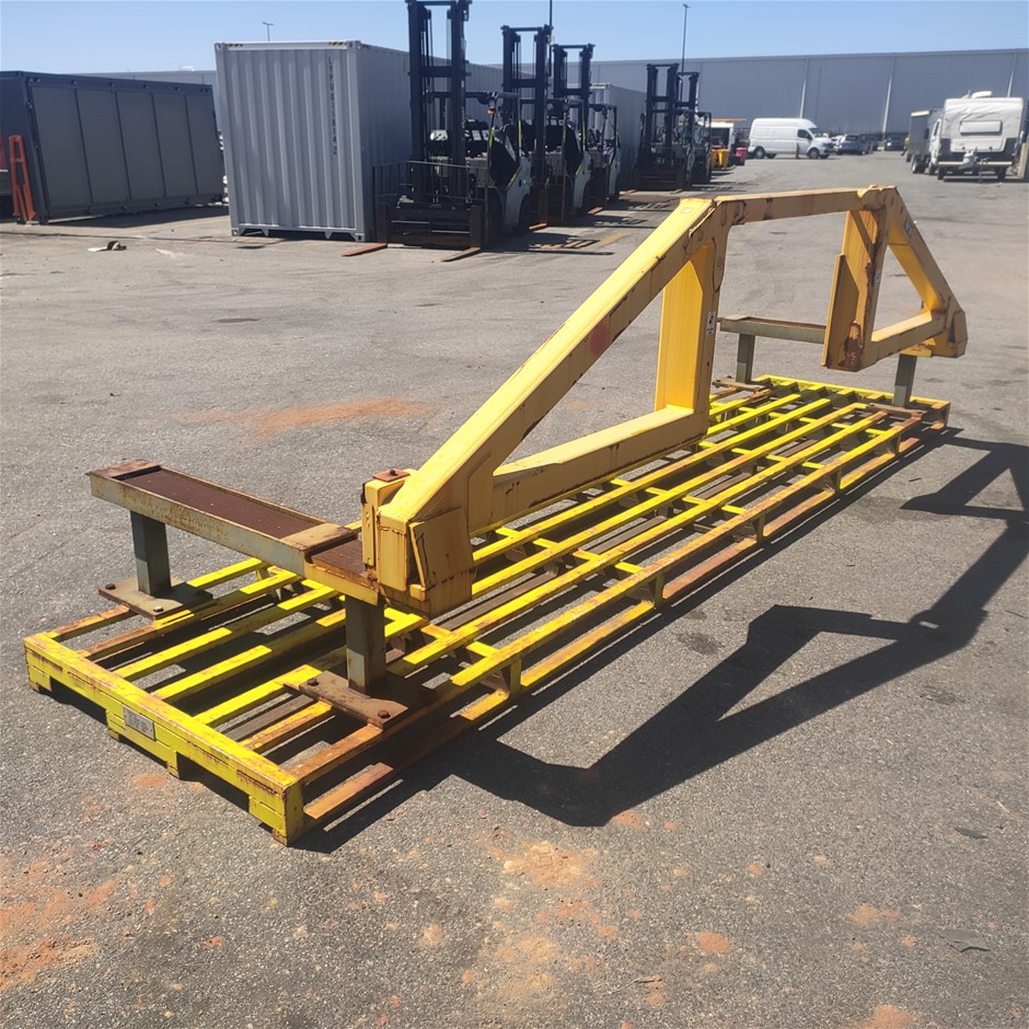 Kraup Forklift Spreader Attached To Steel Pallet Auction (0017-9046360 ...
