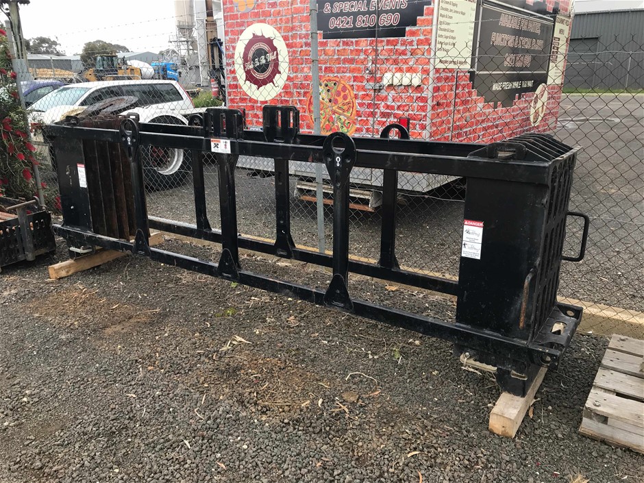 1x Steel Fabricated Outer Rod Basket Auction (0049-3027099) | Grays ...