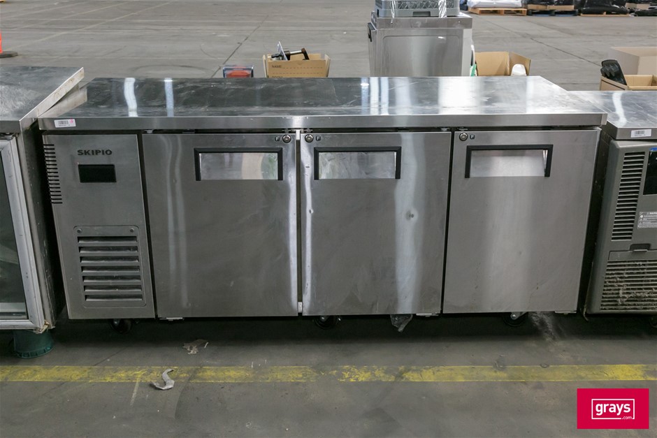 Skipio SUF1800-3 Under Bench 3 Door Freezer Auction (0010-5057552 ...