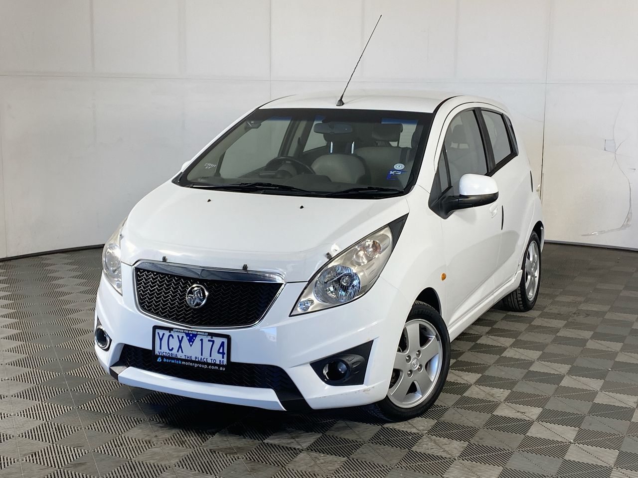 2010 Holden Barina Spark CDX MJ Manual Hatchback Auction (0001-21012022 ...