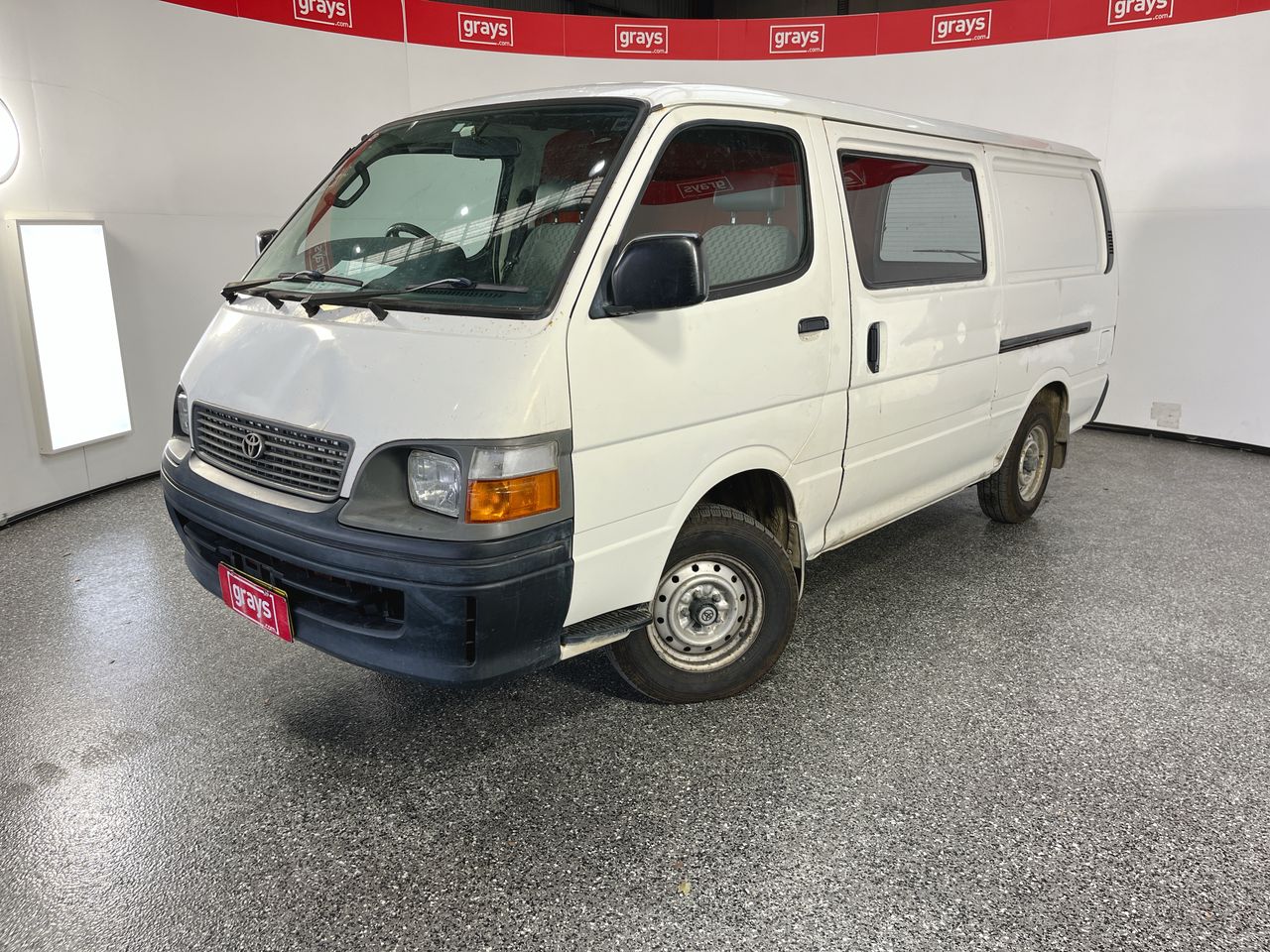2003 Toyota Hiace RZH113R Automatic Van Auction (0001-10338253) | Grays ...