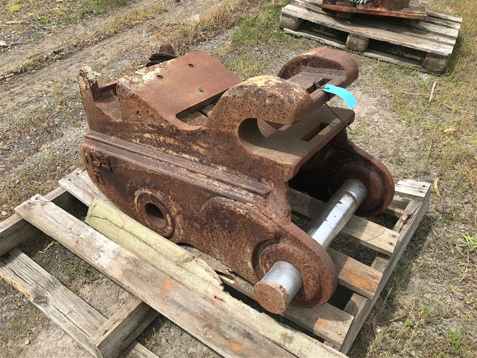 1 x Excavator Hydraulic Hitch Auction (0032-8018001) | Grays Australia