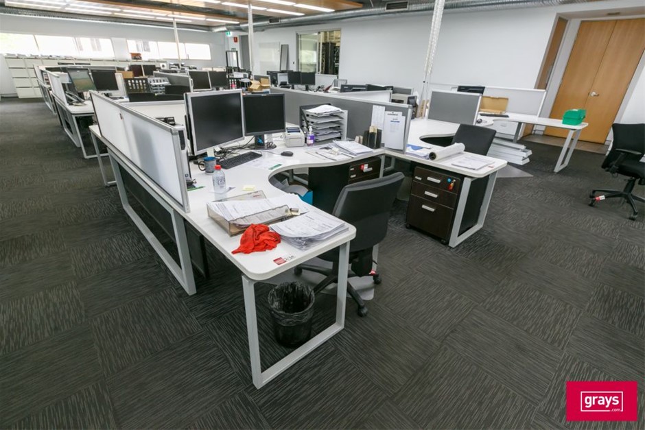 Gilkon 6 Person Workstation Auction (2130-5054314) | Grays Australia