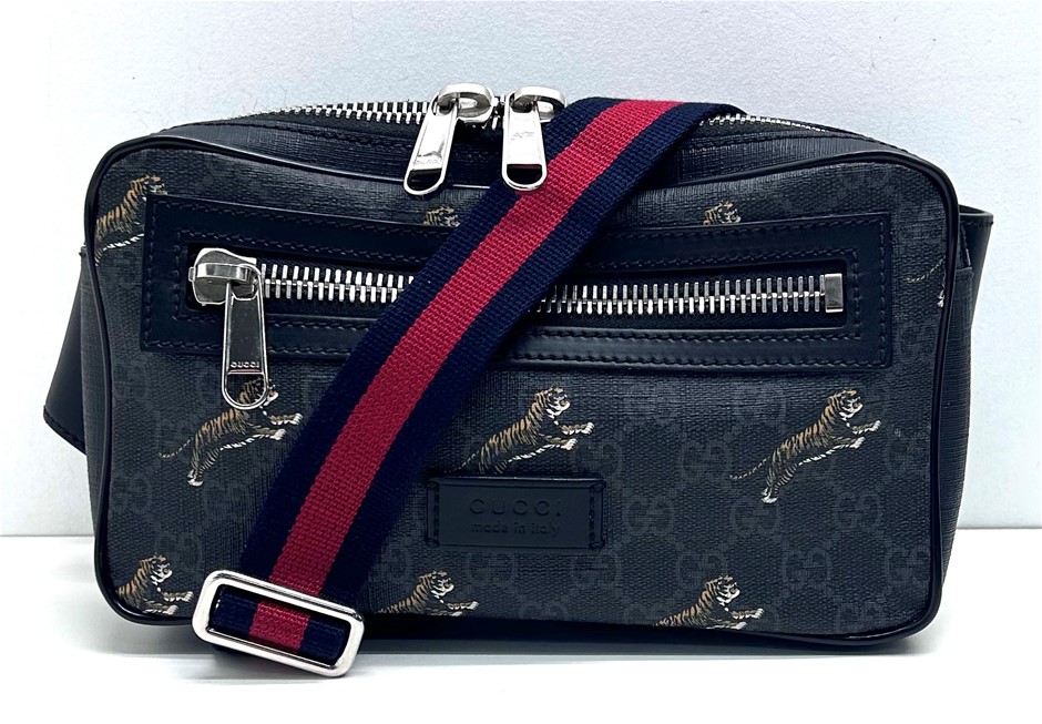 Gucci GG Black Supreme Monogram Tigers Belt Bag, top zip closure ...