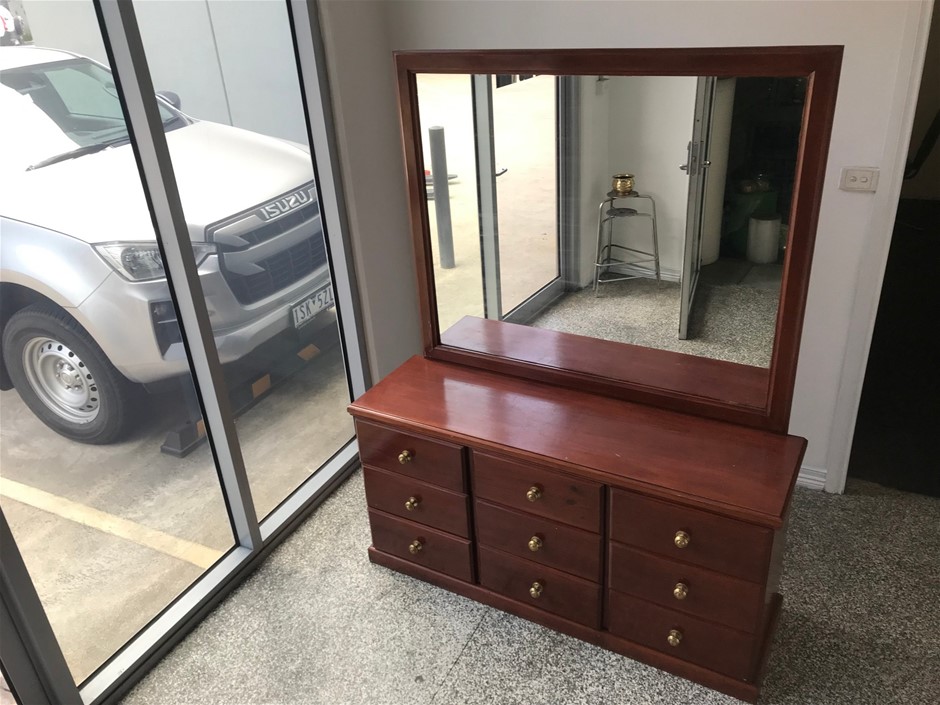 1x Timber Dressing Table with Mirror Auction (0020-3027365) | Grays ...