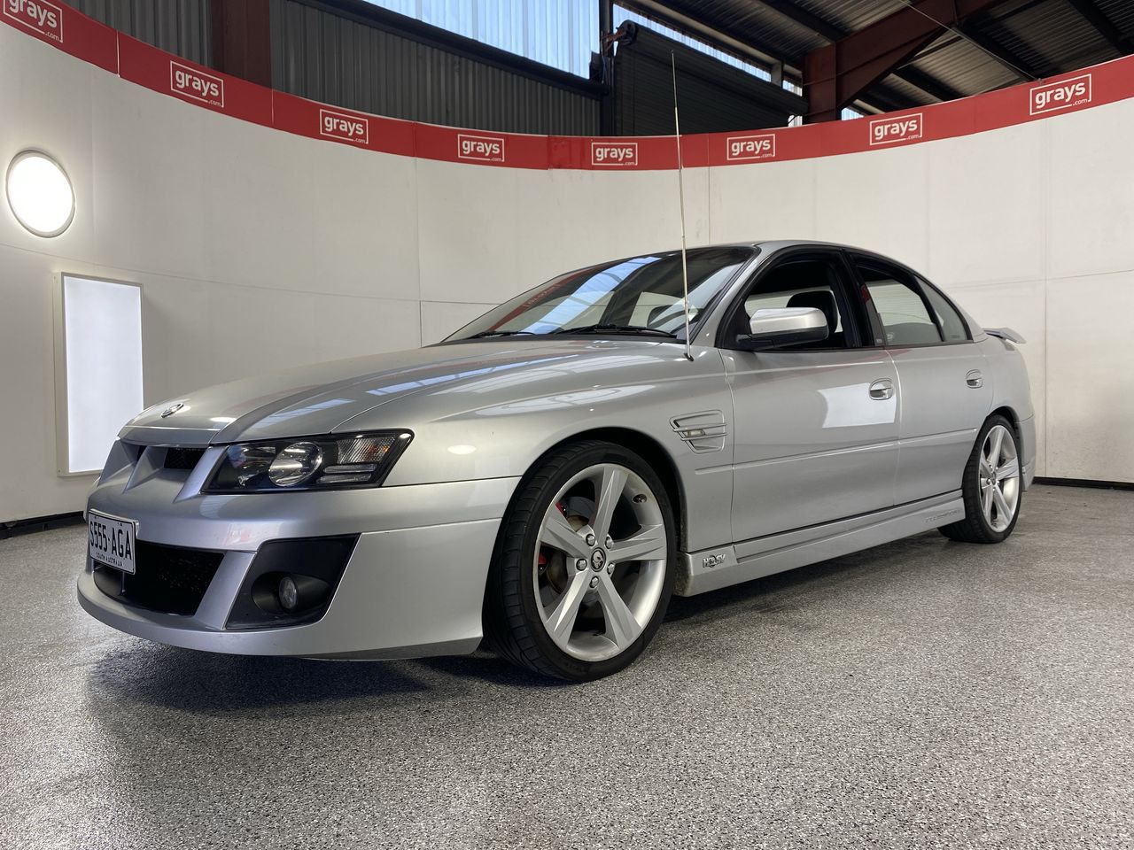 2005 HSV Clubsport VZ Automatic Sedan Auction (0001-60012330) | Grays ...