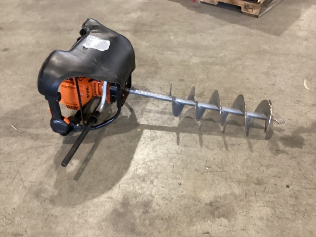 Stihl BT131 Post Hole Digger Auction (0006-8018085) | Grays Australia