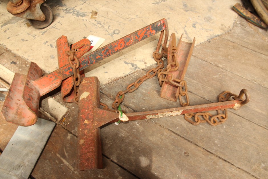 Panel Lifter Jig Auction (0066-5054543) | Grays Australia