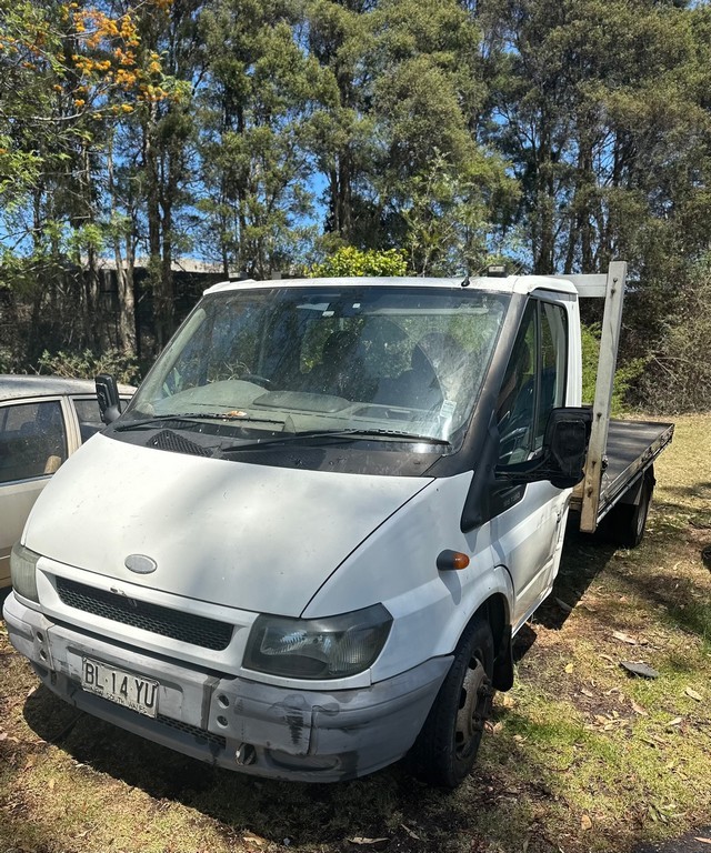 2003 Ford Transit 125 T350 Tray Truck (Repairable Write-off) Auction ...