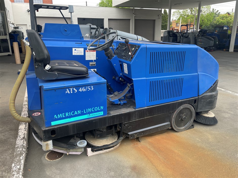 2001 American Lincoln ATS 7750 Ride on Sweeper/Scrubber