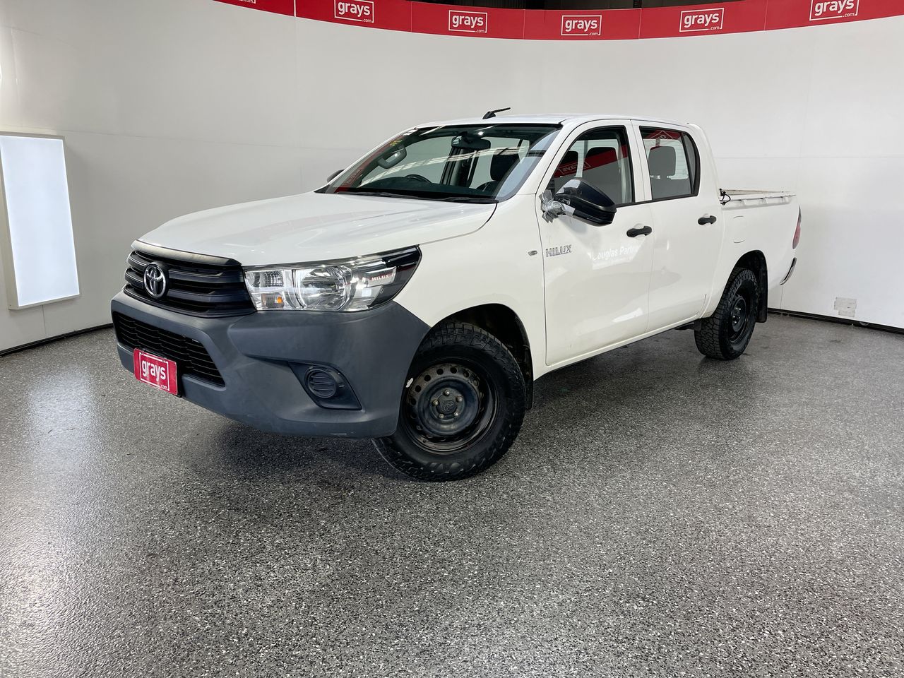 2016 Toyota Hilux 4X2 WORKMATE TGN121R Manual Dual Cab Auction (0001 ...