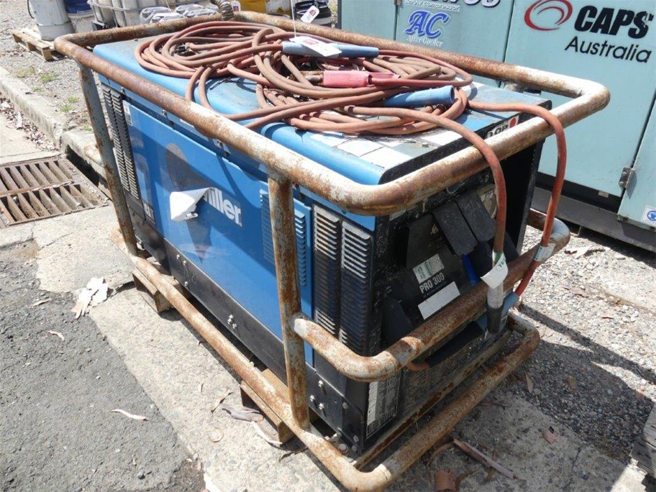 Miller Pro 300 CC/CV W/Dry Battery Welder/Generator Auction (0204 ...