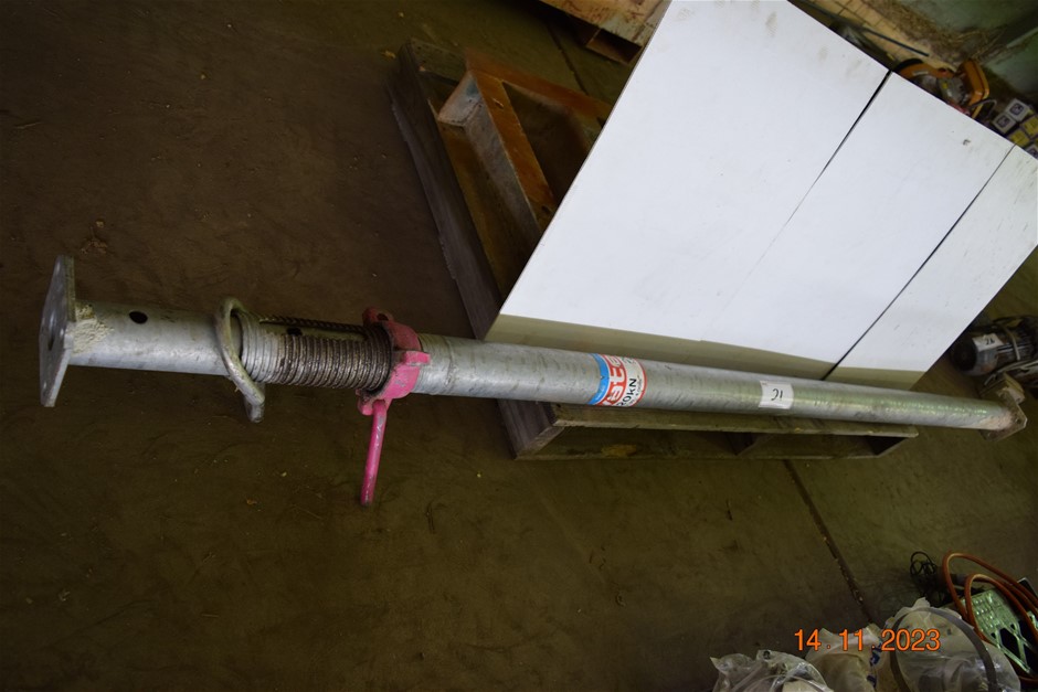 Novatech Model D40-20 Galvanised Acrow Prop Auction (0021-9046388 ...