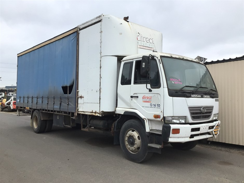 2005 UD PK245 (4 x 2) Curtainsider Rigid Truck