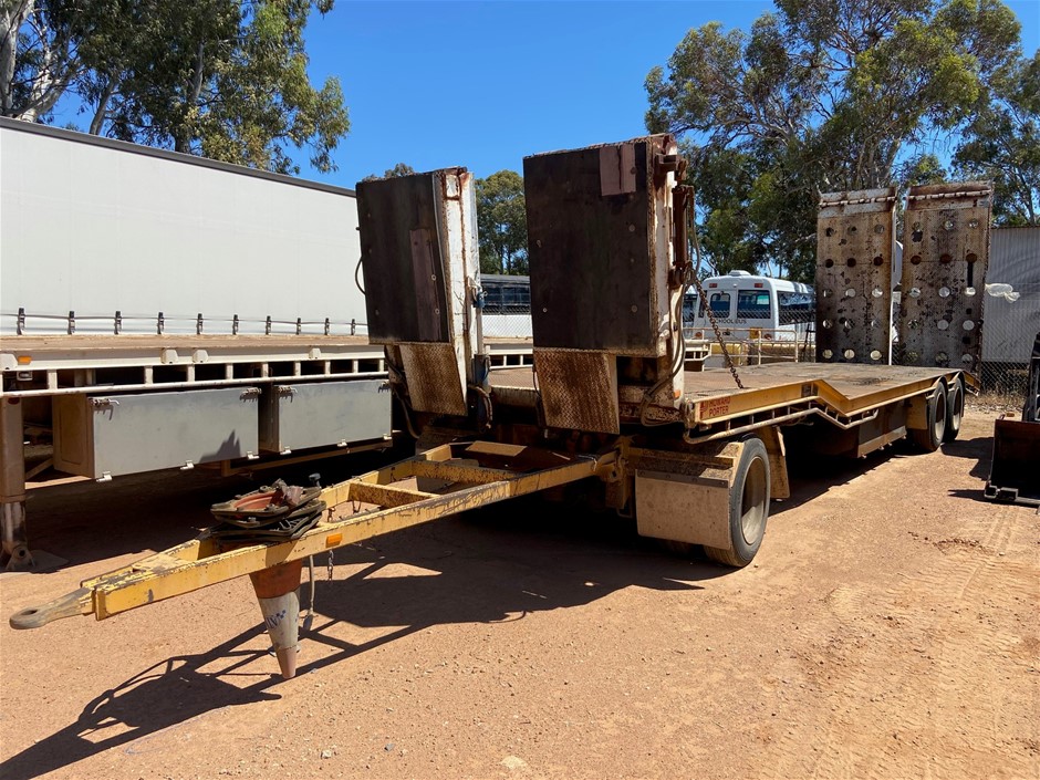 2011 Howard Porter LTS-DT255 Triaxle Float Trailer Auction (0010 ...