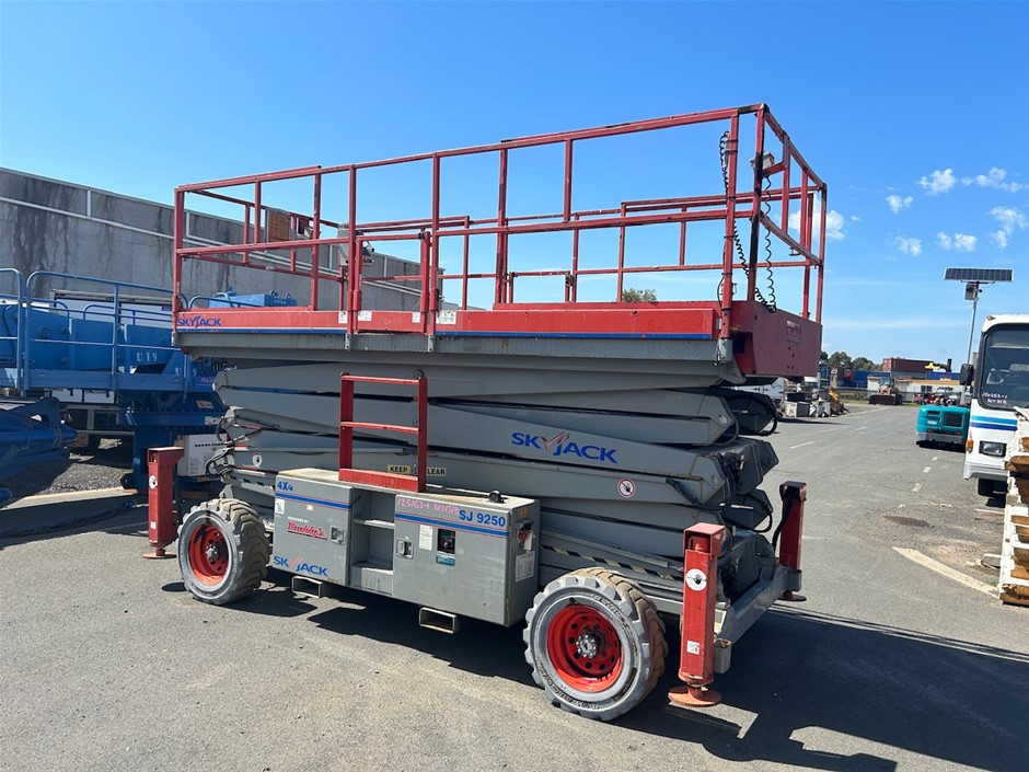 No Reserve 2011 SkyJack SJ9250 Scissor Lift - Vic
