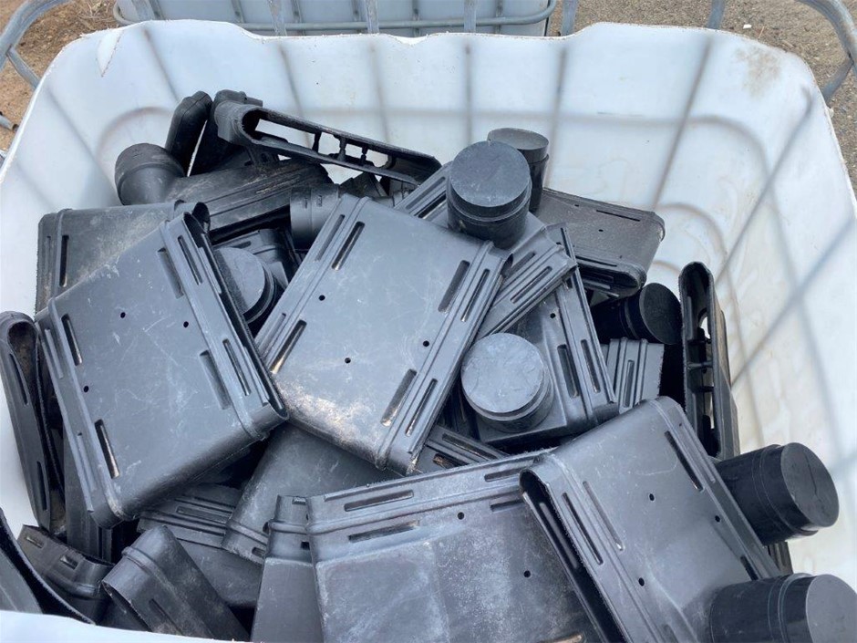 3x IBC's Containing Megaflo Connectors Auction (0086-5054968) | Grays ...