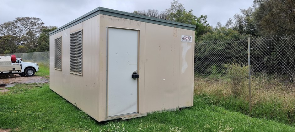 Site Hut Auction (0019-3027695) | Grays Australia
