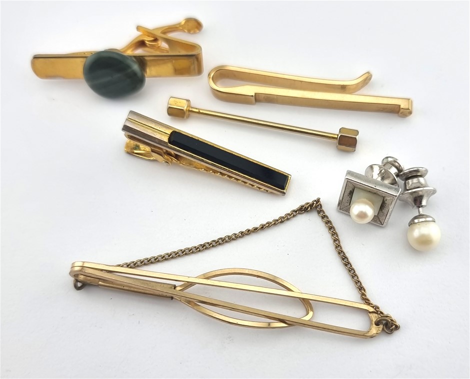 A COLLECTION OF ASSORTED TIE PINS AND MORE Auction (0023-2556885 ...