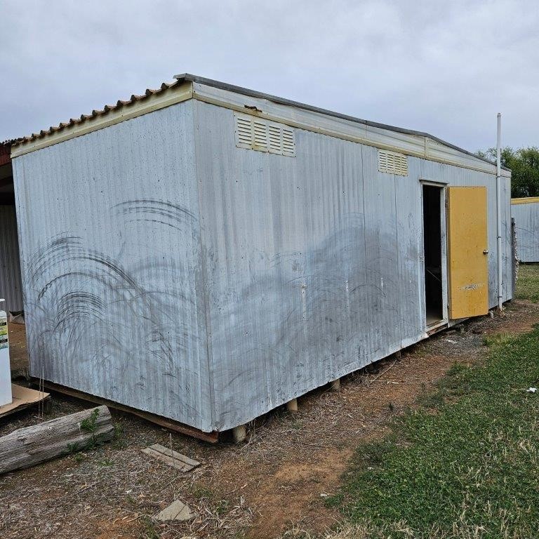 Portable Atco Shower and Toilet Blocks Auction (0108-3027813) | Grays ...