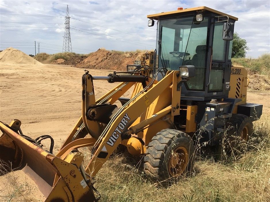 2000 Victory VL-200 Wheel Loader