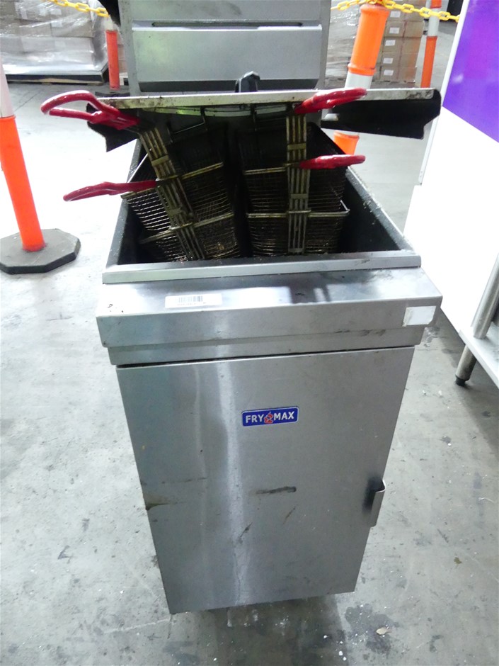 Fry Max RC-300E Twin Basket Free Standing Deep Fryer Auction (0008 ...