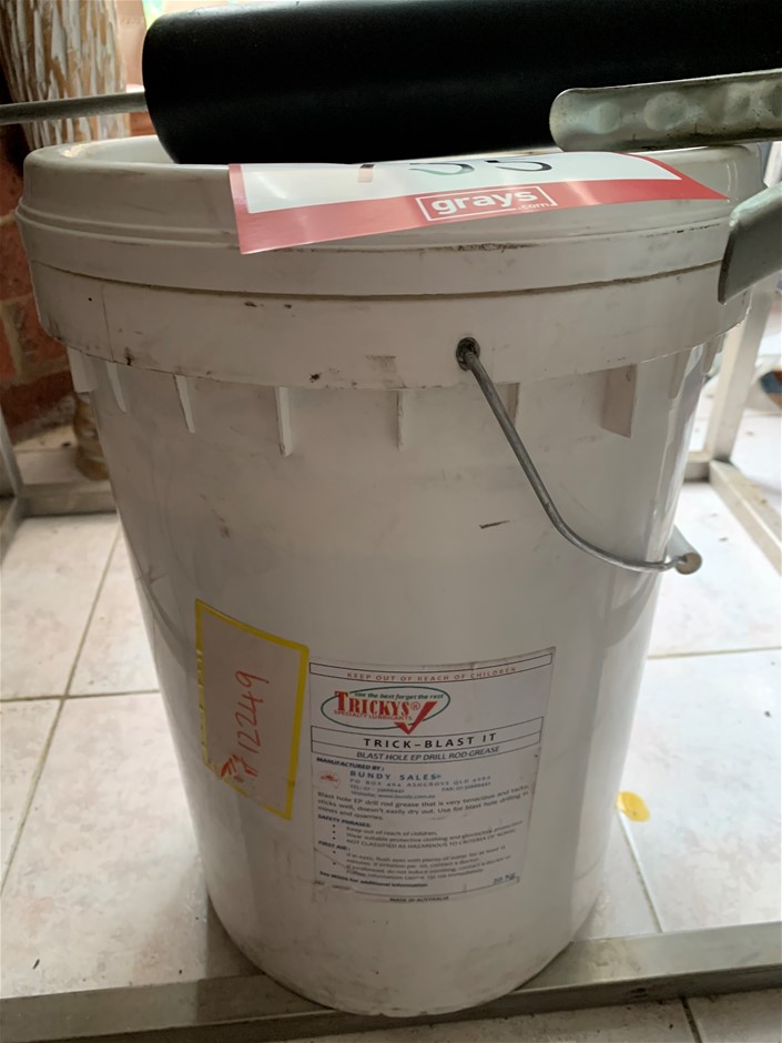 1 x 20kg of Trickys Blast Hole EP Drill Rod Grease and Grease Gun ...
