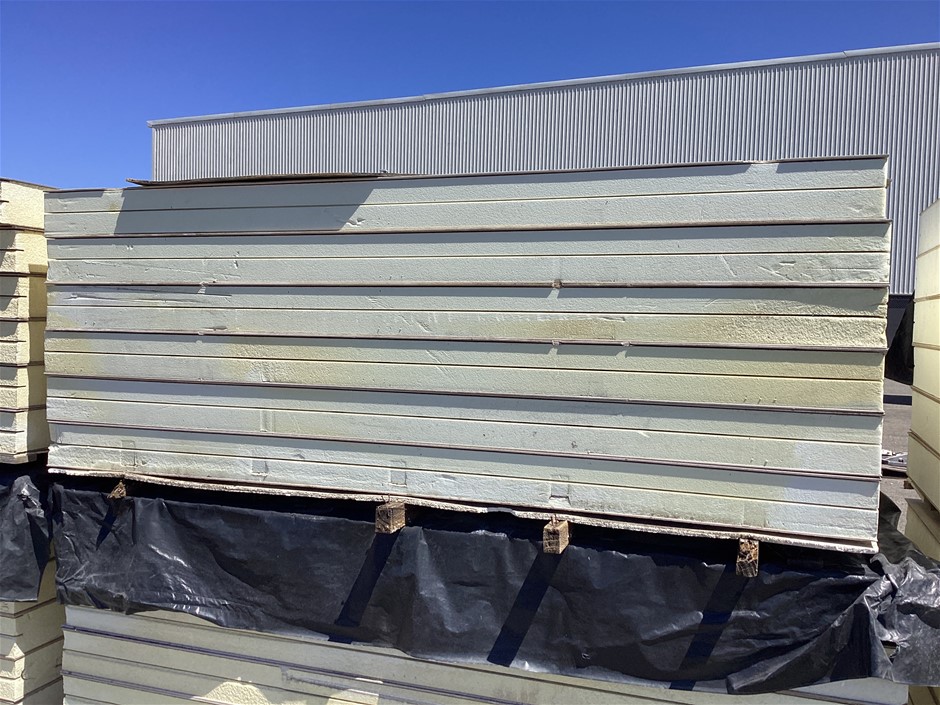 Pallet Of 6 Quick Wall Insulated Panels Auction (0036-9048245) | Grays ...